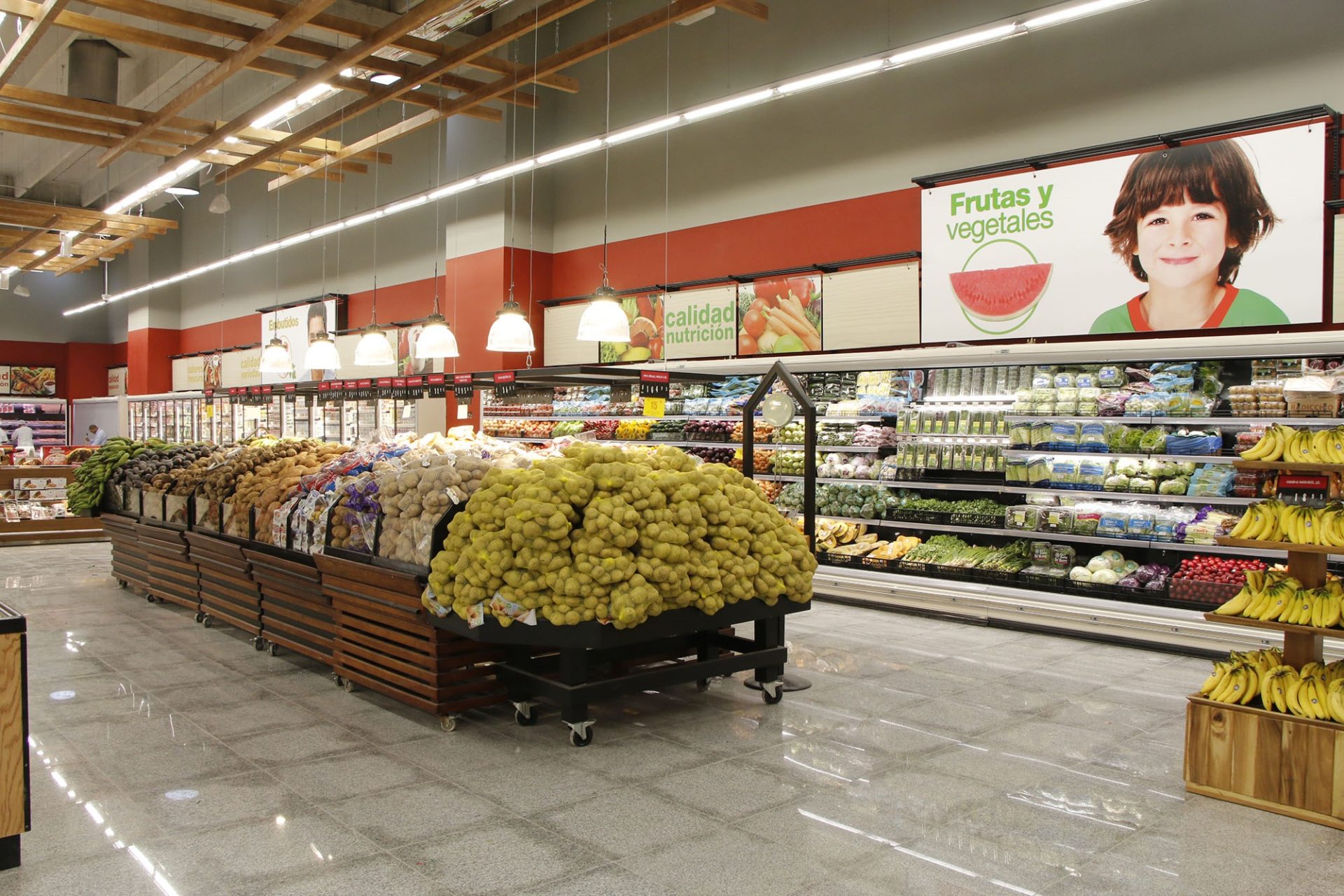 Intramo SRL equipa Jumbo Bavaro – Soluciones de Estanteria